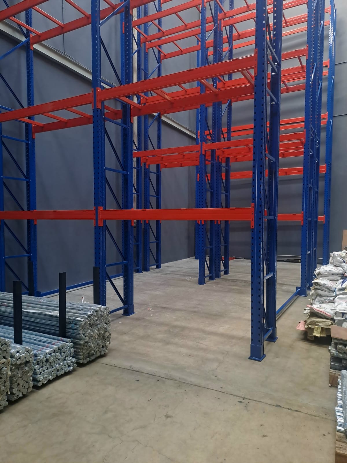 Pemasangan Rak Besi Gudang Heavy Duty Ukuran Besar di Kramatjati ...