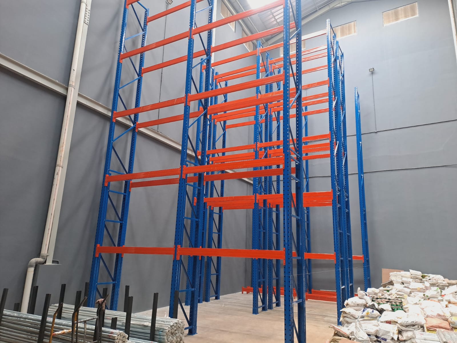 Pemasangan Rak Besi Gudang Heavy Duty Ukuran Besar di Kramatjati ...